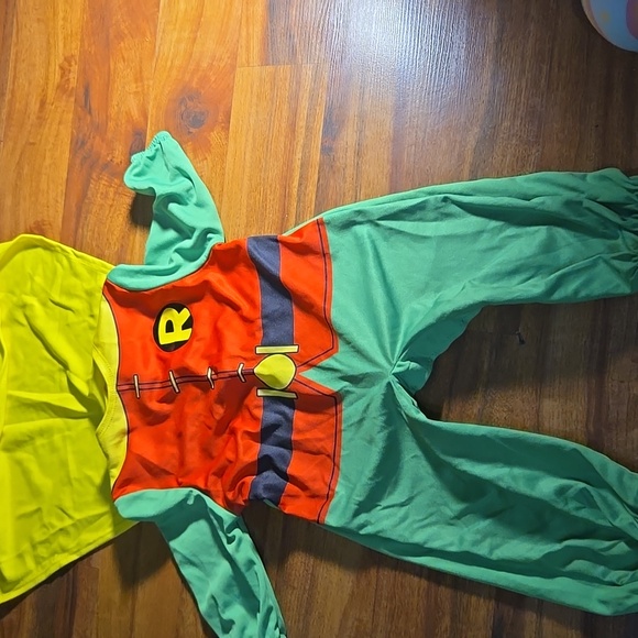 DC Comics | Costumes | Halloween Robin Costume Red Green Yellow 9 2 ...